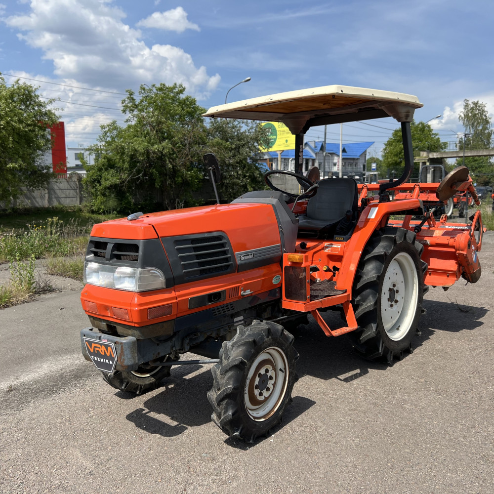Міні-трактор Kubota GL240 Купити в Україні. Краща ціна. Безкоштовна швидка доставка | VRM-Техніка