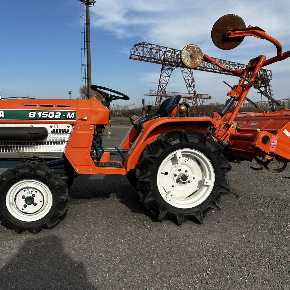 Міні-трактор Kubota B1502-M Купити в Україні. Краща ціна. Безкоштовна швидка доставка | VRM-Техніка